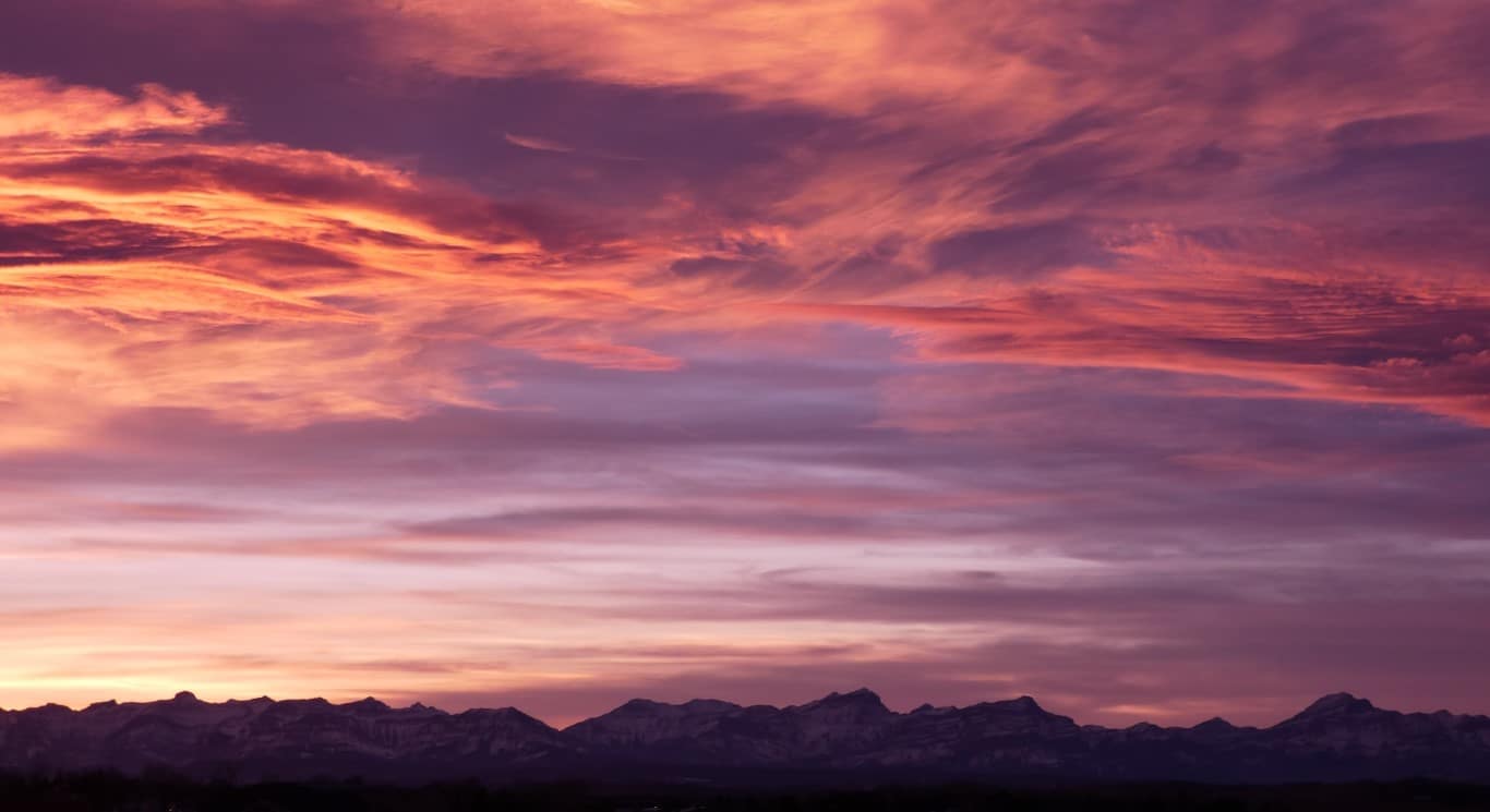 Romantic Bliss: A Comprehensive Guide to Honeymoon in Canada