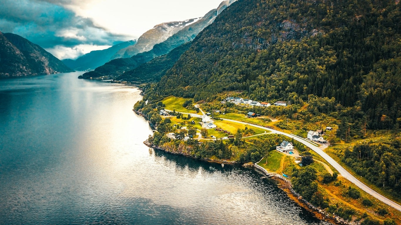Norway in May: Weather, Daylight, and What to Expect - Bamba